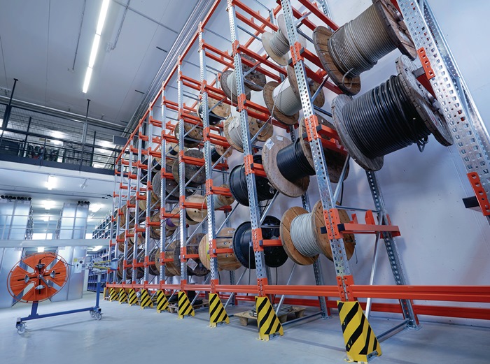 Kabeltrommelregal H2200xB1300xT1100 mm Grundregal META Max Schoen GmbH