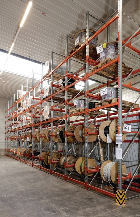 Kabeltrommelregal H2200xB1300xT1100 mm Grundregal META Max Schoen GmbH